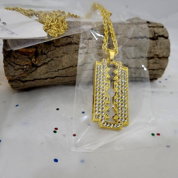 Accessories | Crystal Razor Blade Shape Pendant Gold Color Light Weight ...